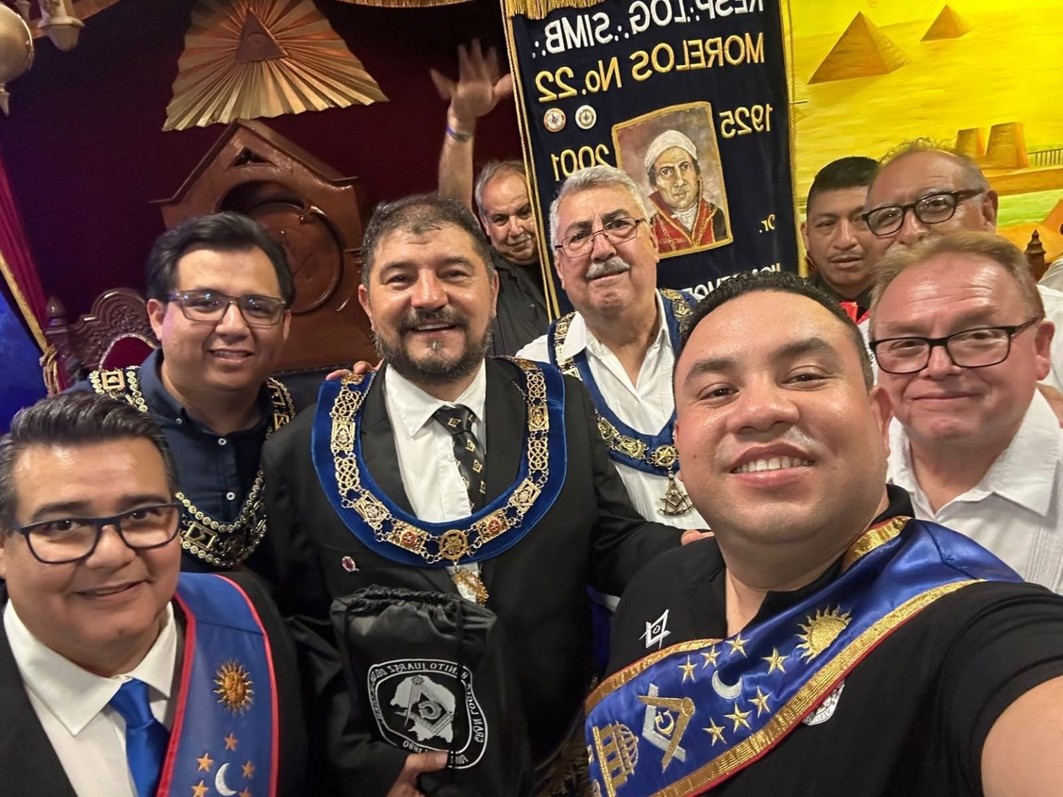 La Gran Logia: 120 años de masonería - Historiadores